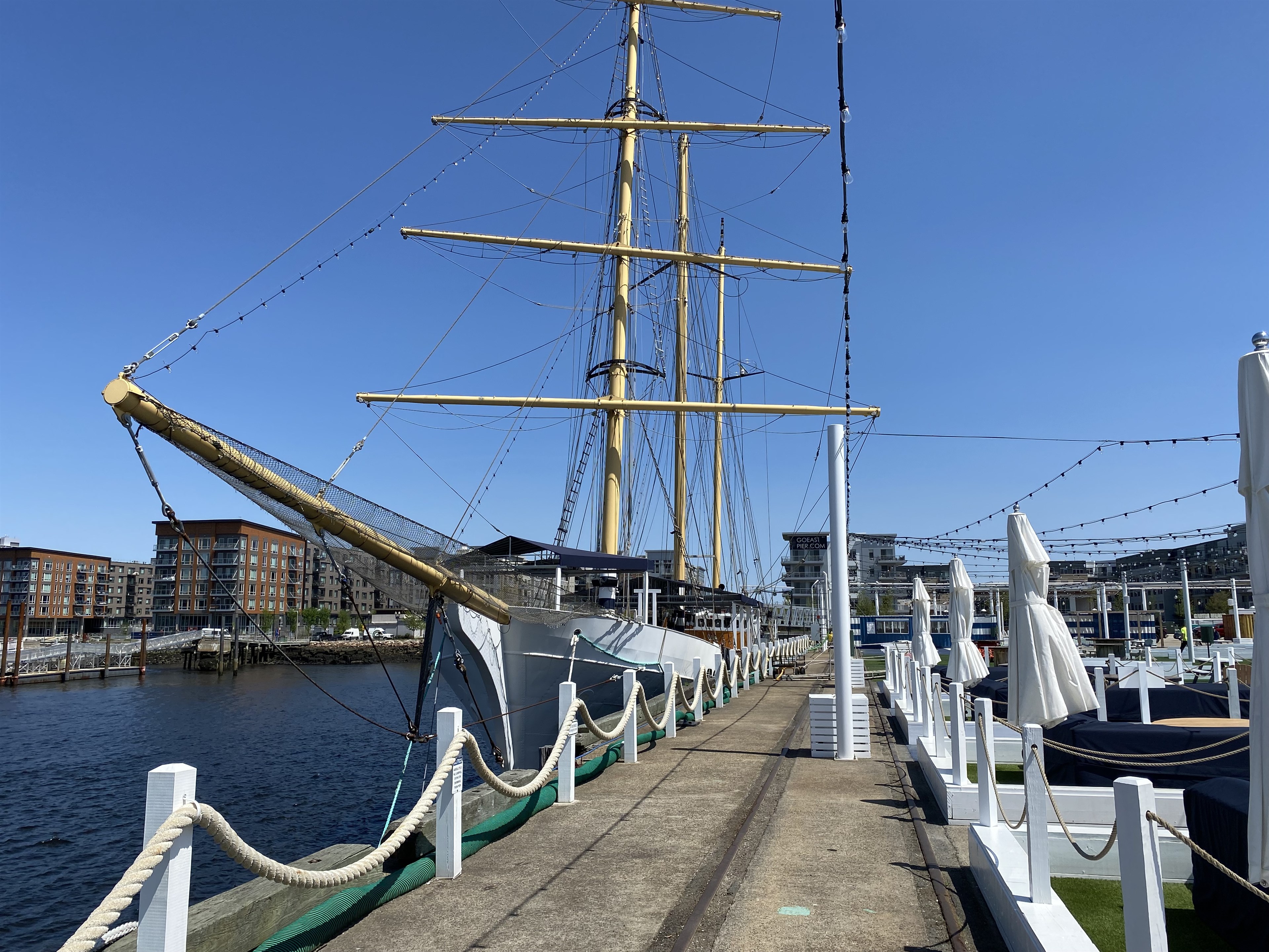 Locations Hub - The Tall Ship Boston