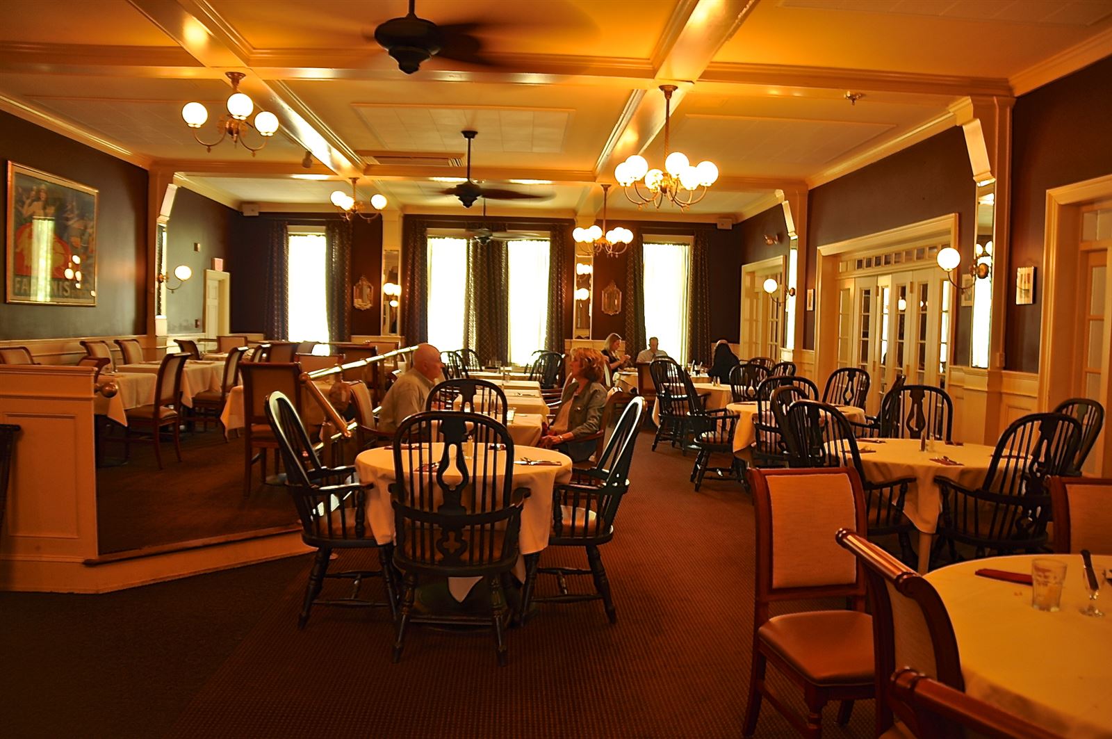 Locations Hub - Cobblestones Restaurant, Lowell