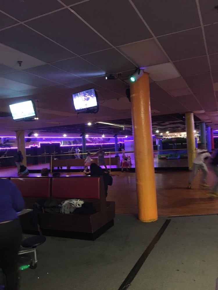 Locations Hub - Chez Vous Roller Rink, Mattapan