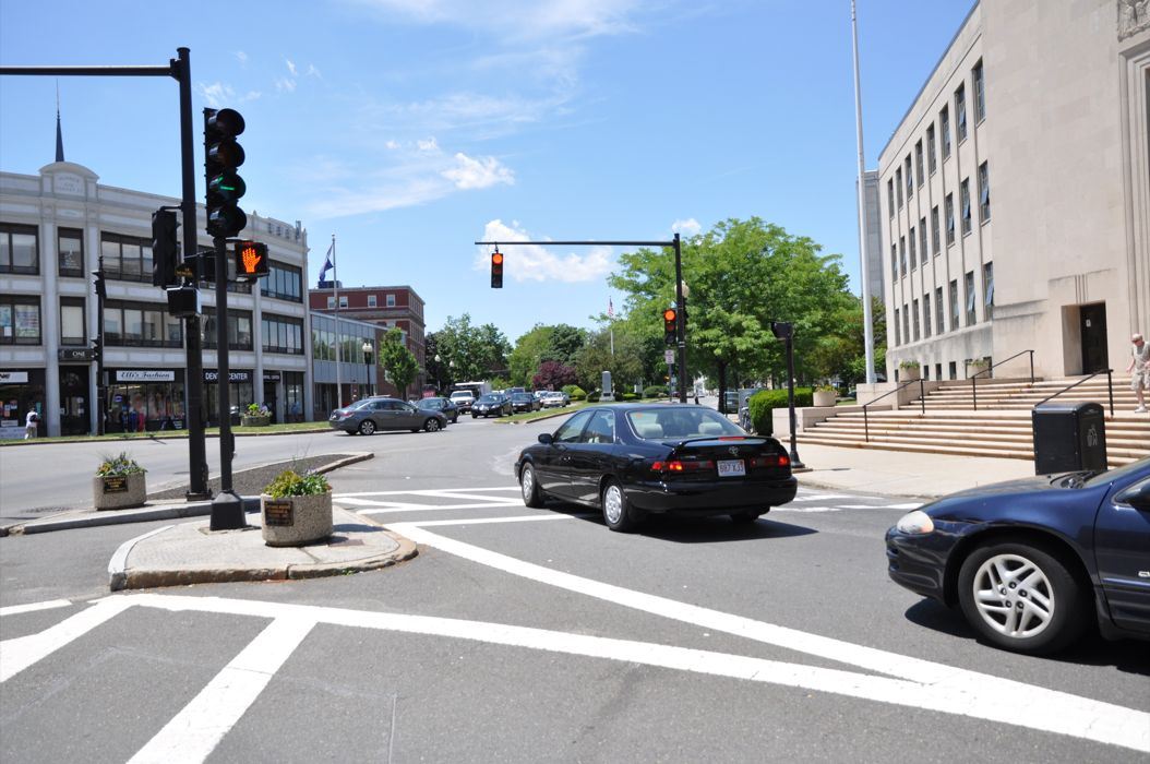 Locations Hub - Lynn-City Hall Square