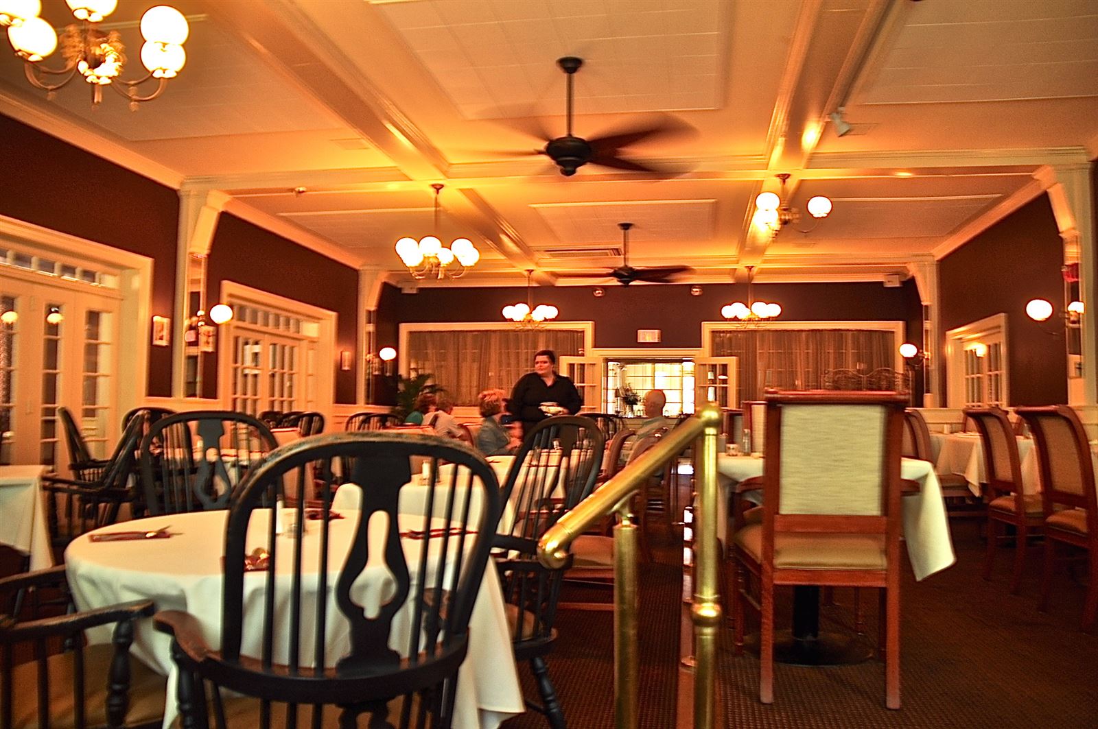 Locations Hub - Cobblestones Restaurant, Lowell