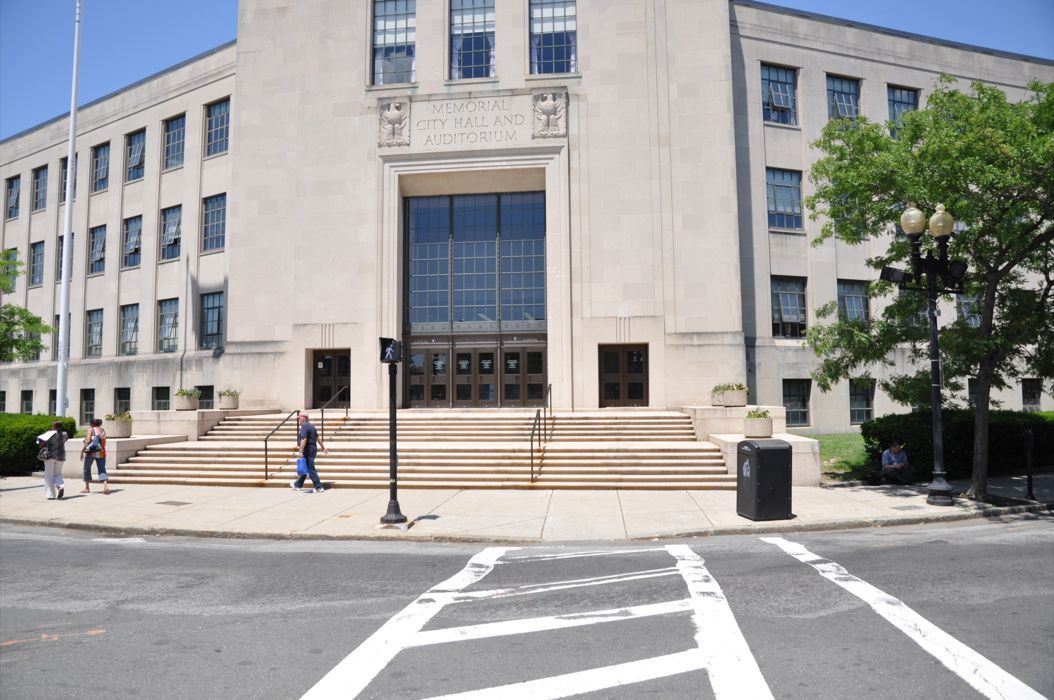 Locations Hub - Lynn-City Hall Square