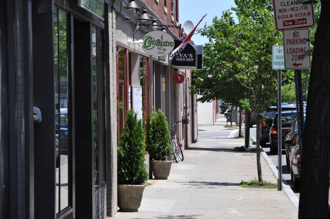 Locations Hub - Lynn-City Hall Square